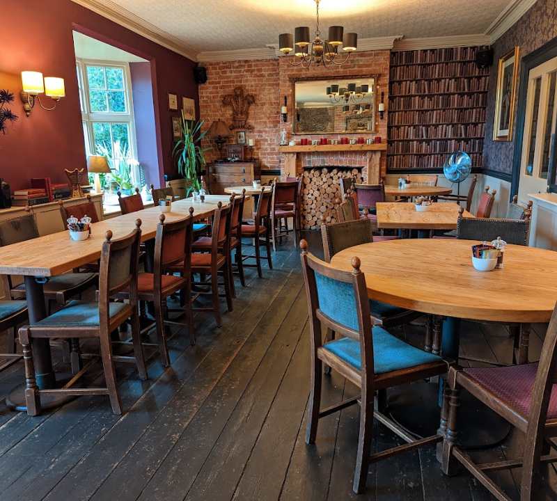 The Feathers Dersingham | Country Pub & Hotel